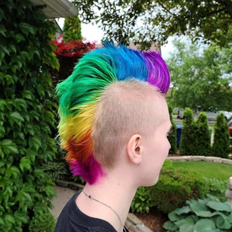 Mohawk Hairstyle for Women: Bold, Stylish, and Empowering