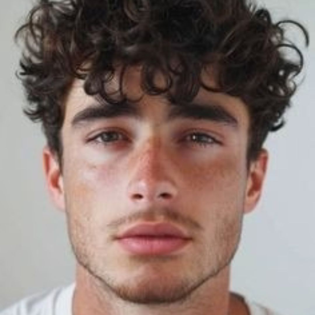 Men Fringe Cut Hairstyle for Triangle Face Guide