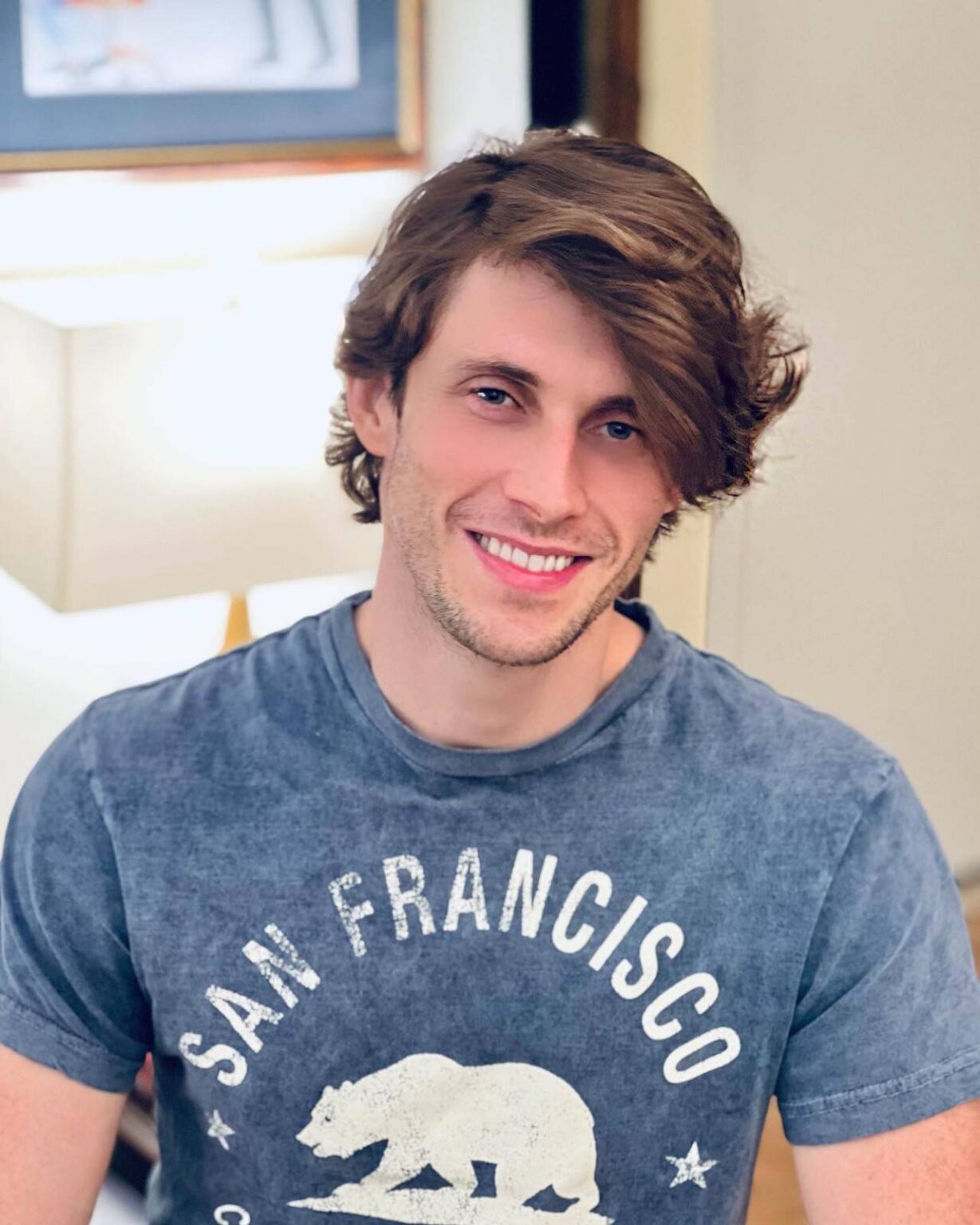 Men Textured Fringe Hairstyle for Heart Face Tips Trends