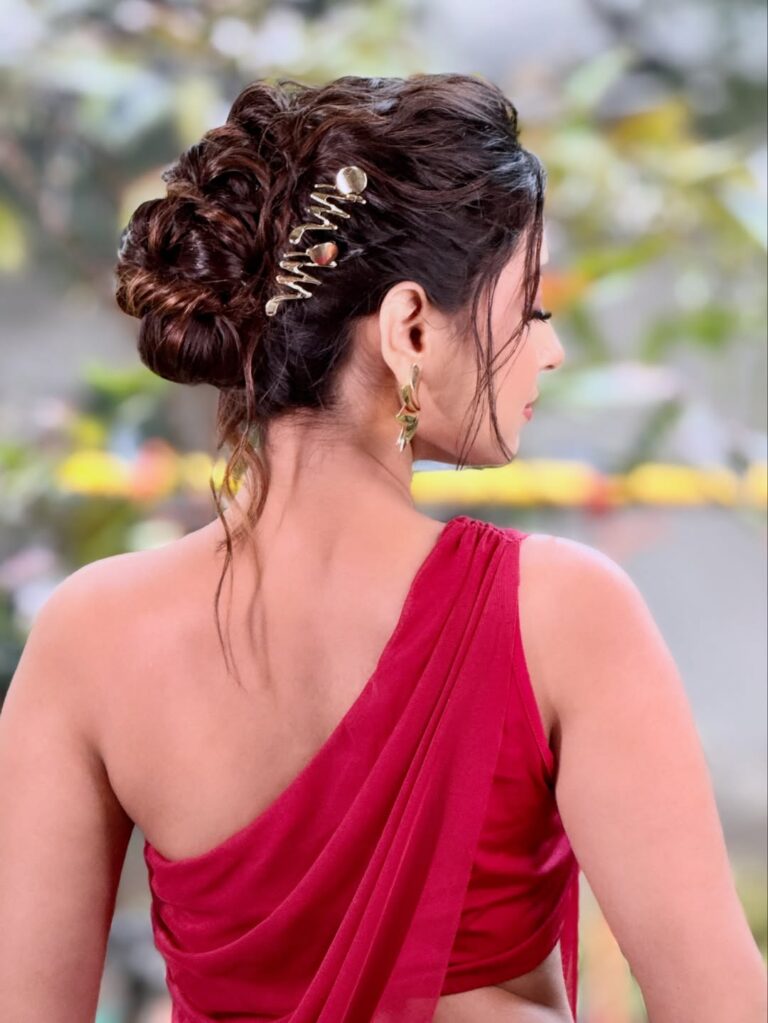 Easy Hair Bun Ideas - Quick Styles for Busy Morning & Events